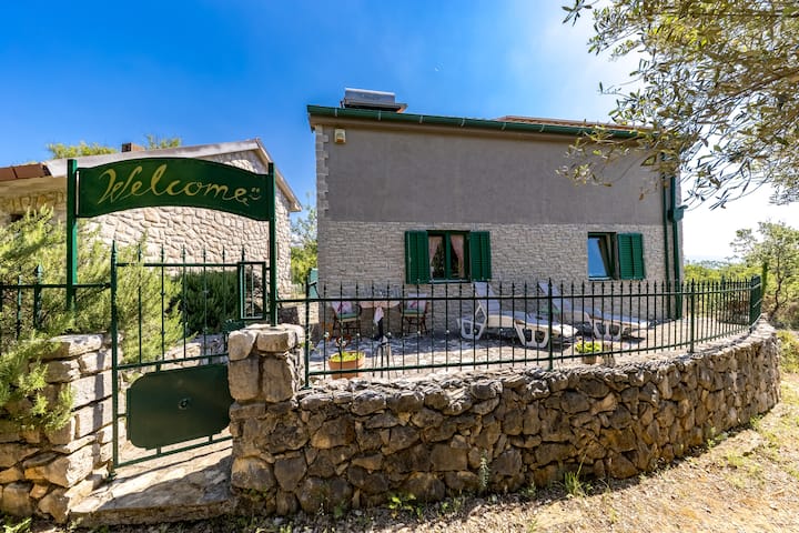 Holiday Home Ruby - By Happy Rentals - Vrbnik