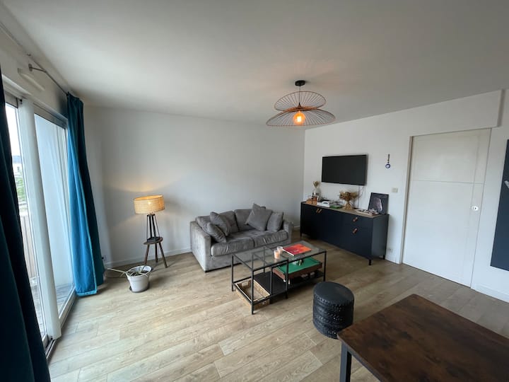 Duplex 2 Chambres Et Terrasse à Auray Proche Gare - Auray