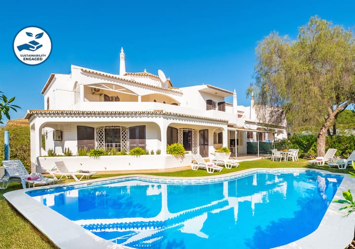Villa With Private Pool In Vilamoura - Quarteira