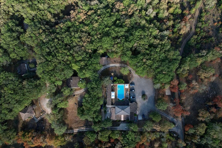 Gîte Climatisé En Pleine Nature Avec Piscine - Saint-Cirq-Lapopie