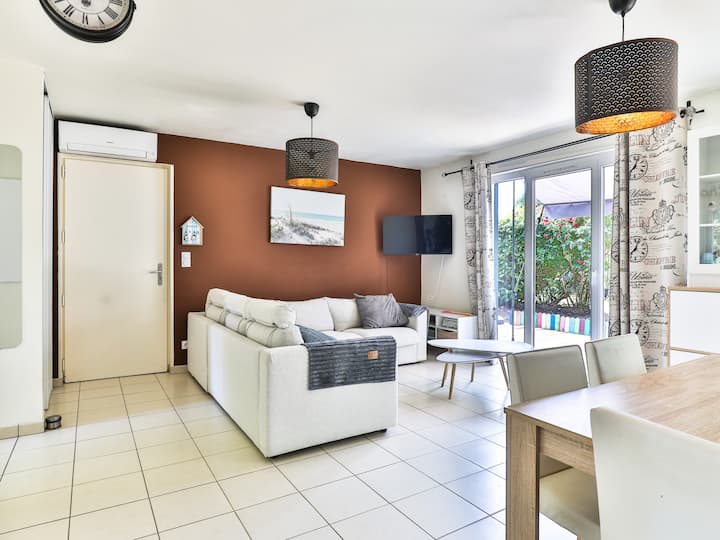 Maison 5 Pers Avec Piscine Et Sauna - Gastes