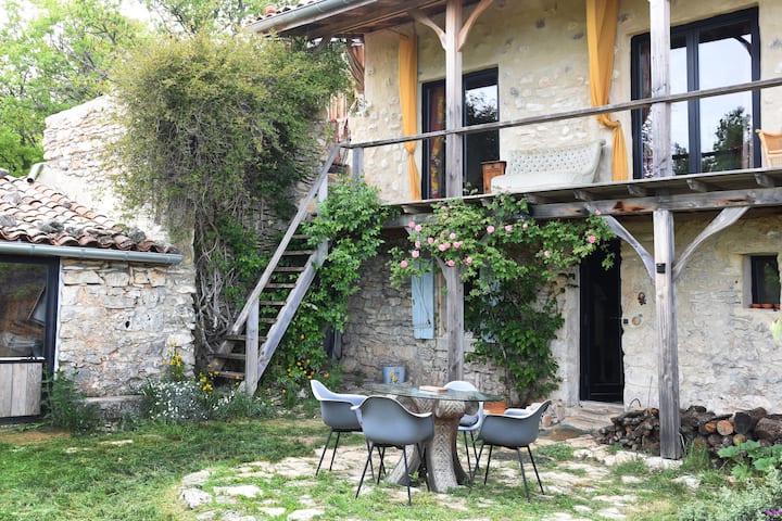 Chambre Familiale En Duplex + Accès Spa - Rustrel