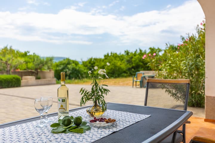 Apartment Izidor In Peaceful Location, Island Krk - Punat