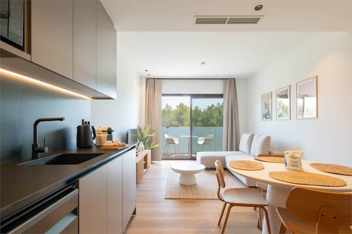 Can Milà / Pr. A. City+sea View, Dbl+2 Twin (213) - Sitges