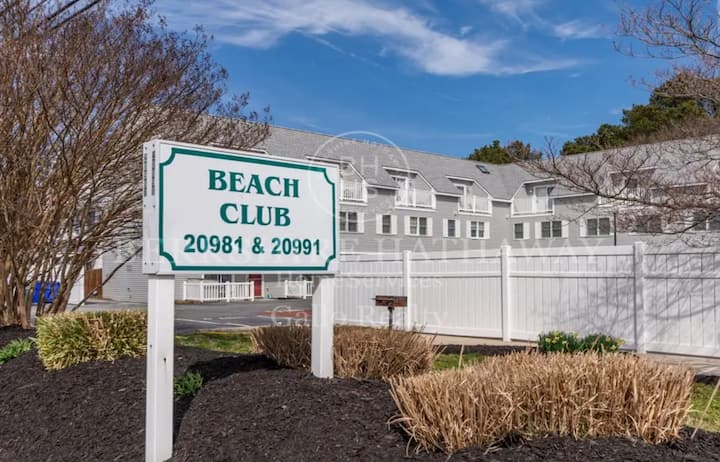 Dewey L Slps 8 L 2 Blks From Beach L Pool L Pets - Rehoboth Beach, DE