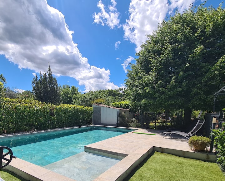 Gîte Accueillant Et Reposant Rénové, Classé 3 * - Nans-les-Pins
