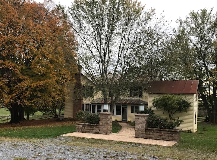 Charming Farmhouse Near Vmi, W&l, Svu And Vhc - Lexington, VA