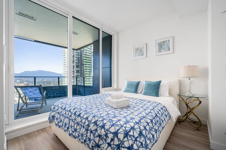 Modern 1br High-rise Near Metrotown & Vancouver - Burnaby
