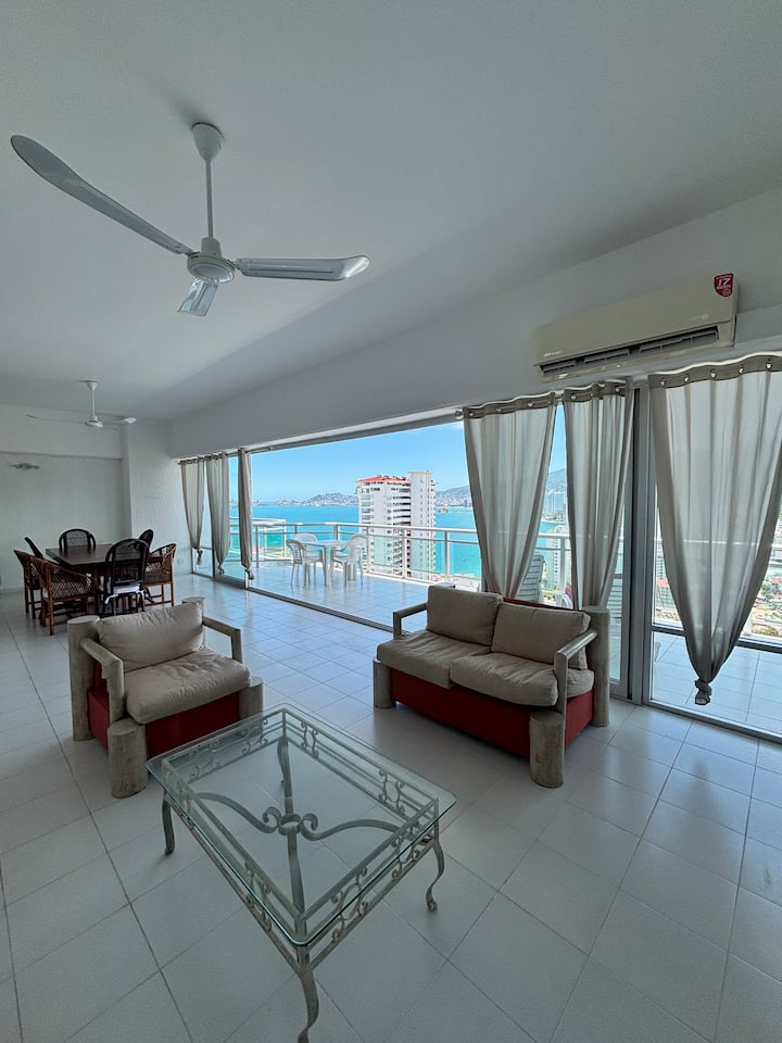 Ocean Family Suite | Terraza, Playa Y Alberca - Acapulco