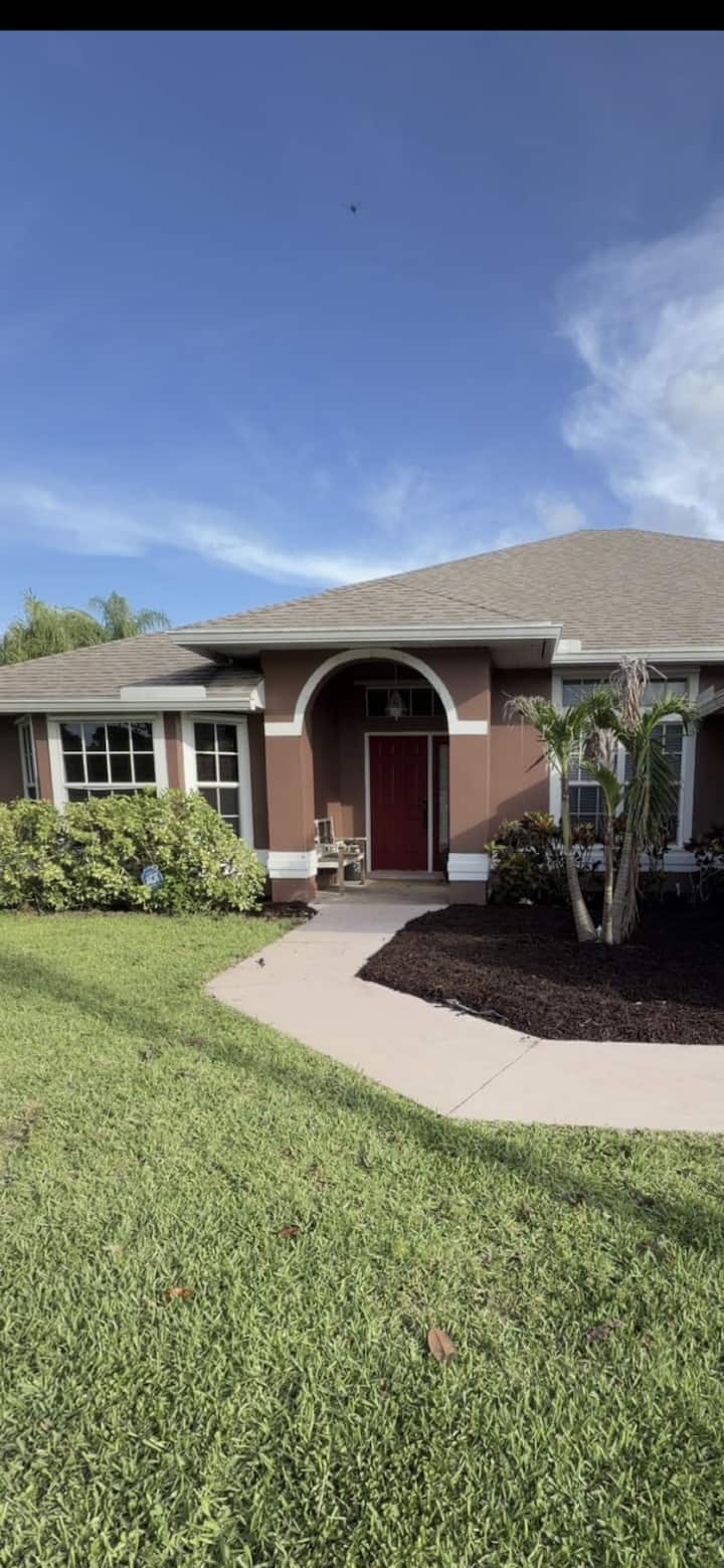 Casa On The Canal - Sebastian, FL