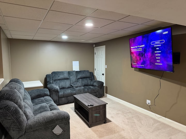 Cozy Basement Suite - Independence, MO