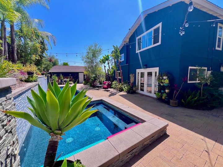 Stylish Cottage Retreat - Pool, Spa, Shuffle Board - Encinitas, CA