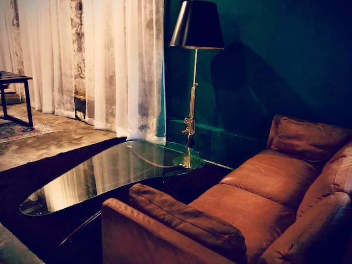 Tropical Chic Unesco Homestay (Netflix & Wifi) - George Town