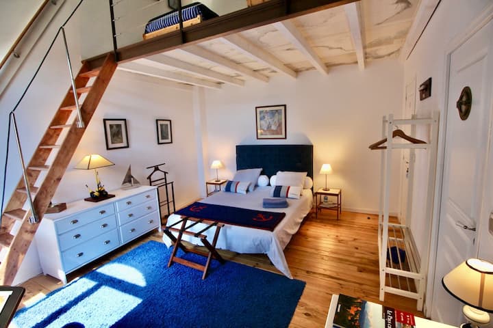 Suite Marine, 2 à 4 Personnes, Piscine, Petit-dej - Thuir