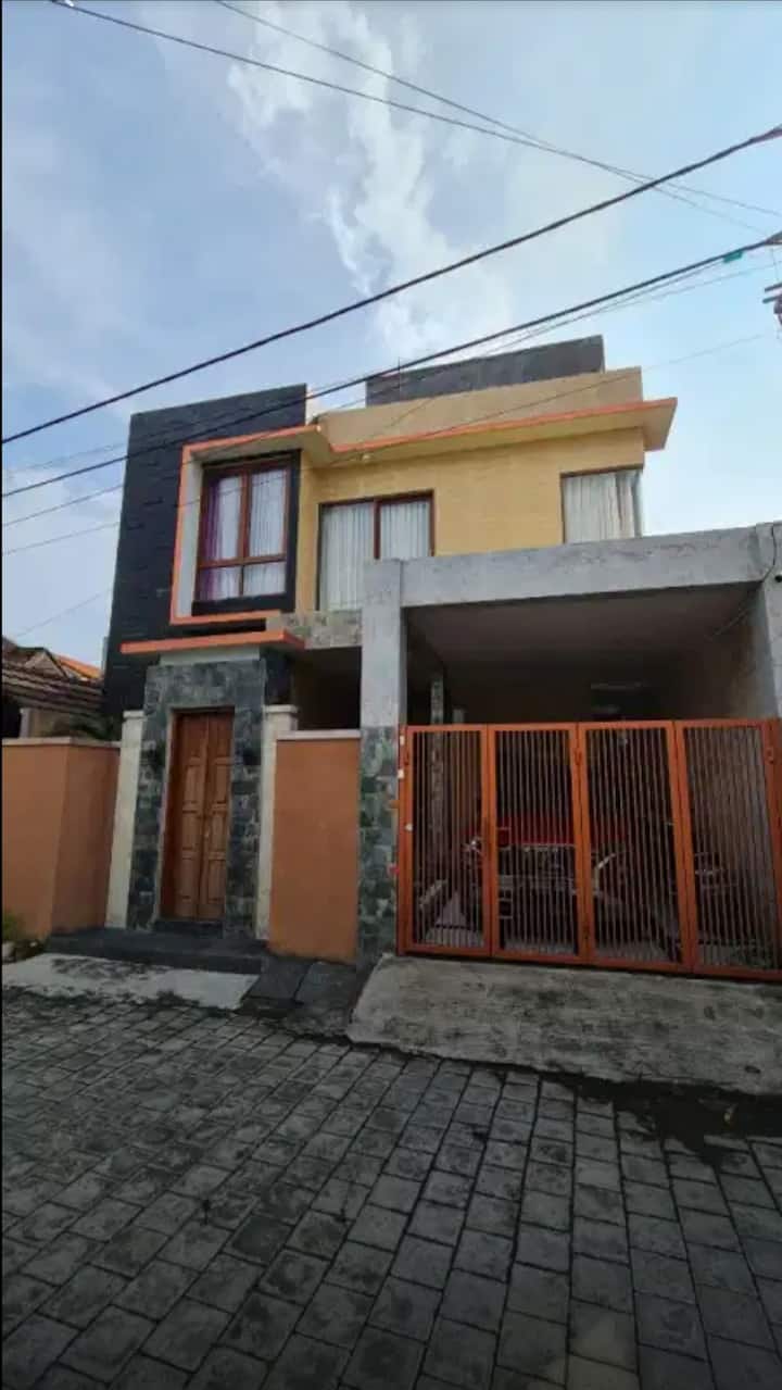Cherys Villa (4 Bedroom, 3 Bathroom) With Pool - Sanur