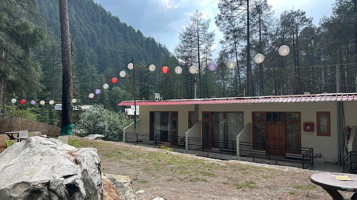 Northbound Kasol - Mountain Stay & Cafe - Kasol