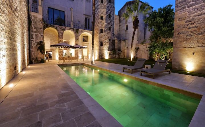 Chambre Deluxe Dans Palazzo - Piscine Et Jardin - Galatina
