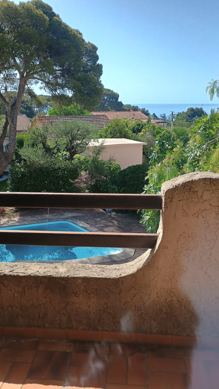 Maison 130m2,piscine, Plage Sable 250m,3 Terrasses - La Seyne-sur-Mer