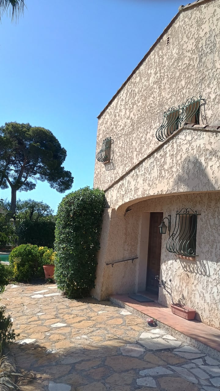 Maison 130 M2 Piscine, 250 M De La Plage - Toulon