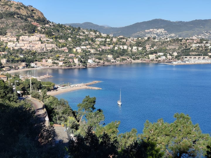 Superbe Appartement Avec Terrasse Et Vue Mer! - Théoule-sur-Mer