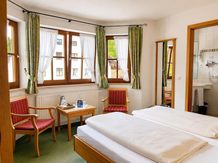 Hotel Schatten | Doppelzimmer 10 - Garmisch-Partenkirchen