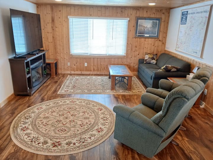 Back Bay Getaway - Hayward, WI