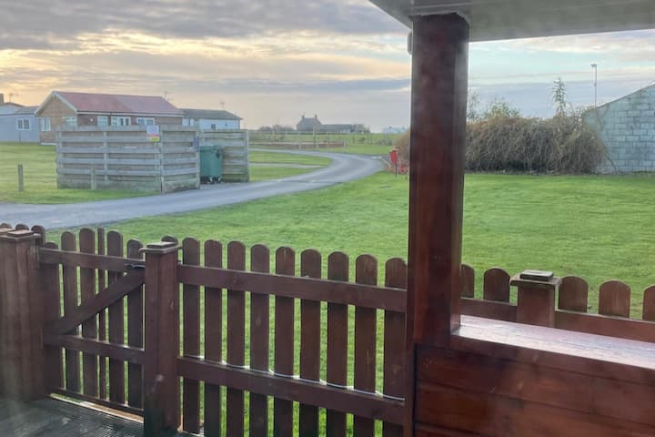 Cottage Sleeps 4 With Pets Welcome - Flamborough