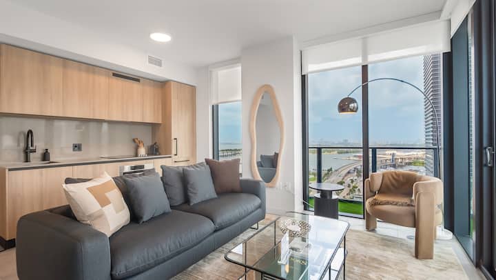 Stunning 2br Downtown Miami  Pool, Gym, City #2 - Miami, FL