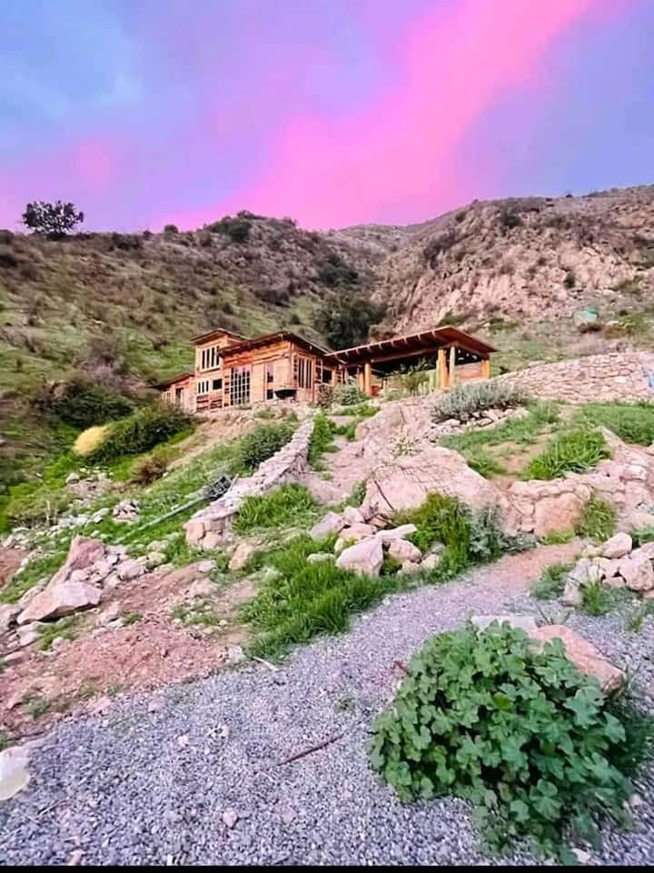 Preciosa Cabaña Rústica Con Vista Al Valle - Buin