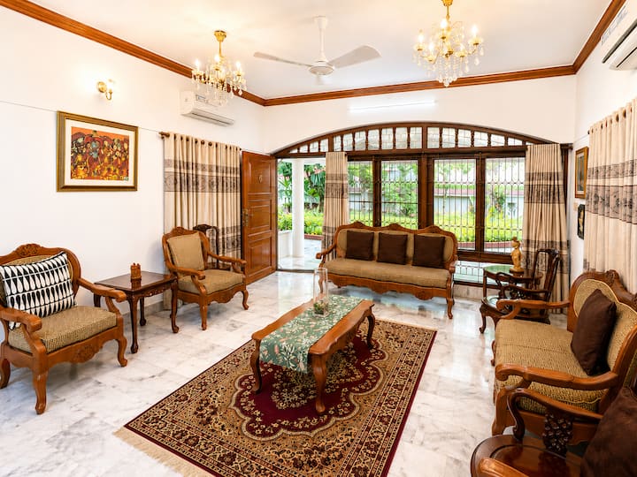 Luxurious Villa Centrally Located In Trivandrum - Thiruvananthapuram