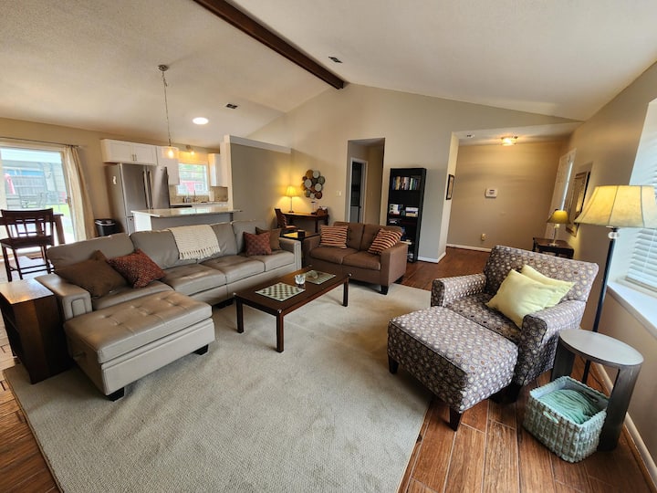 Live Simply At Silver Leaf 3bd 2ba - Jacksonville, NC