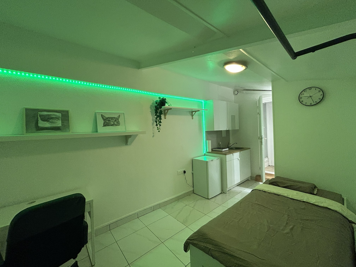 Studio-Near Paris (15 min by RER B)-CDG and ORLY - Apartments for Rent ...