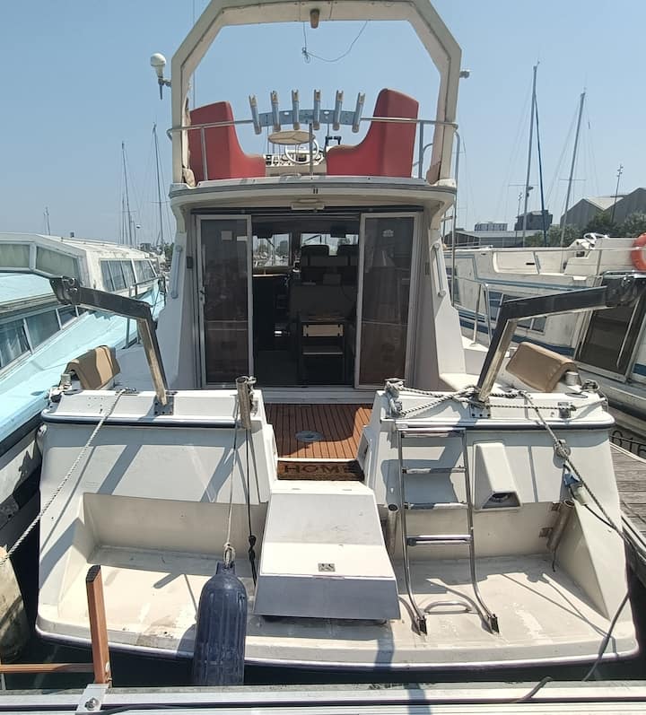 Bateau Aménagé Et Climatisé - Bordeaux