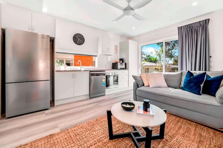 Private Modern Bungalow - Separate Entry, Oxley - Brisbane