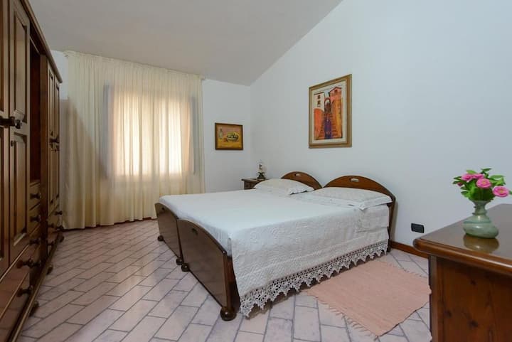 Camera Rosa Con Bagno In Comune - Agropoli