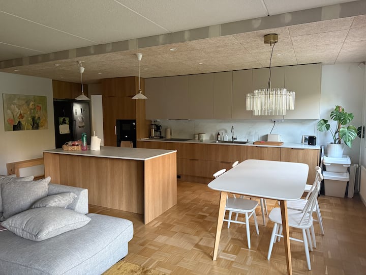 Tilava Järvenrantakoti Tampereella 8 Hengelle - Tampere