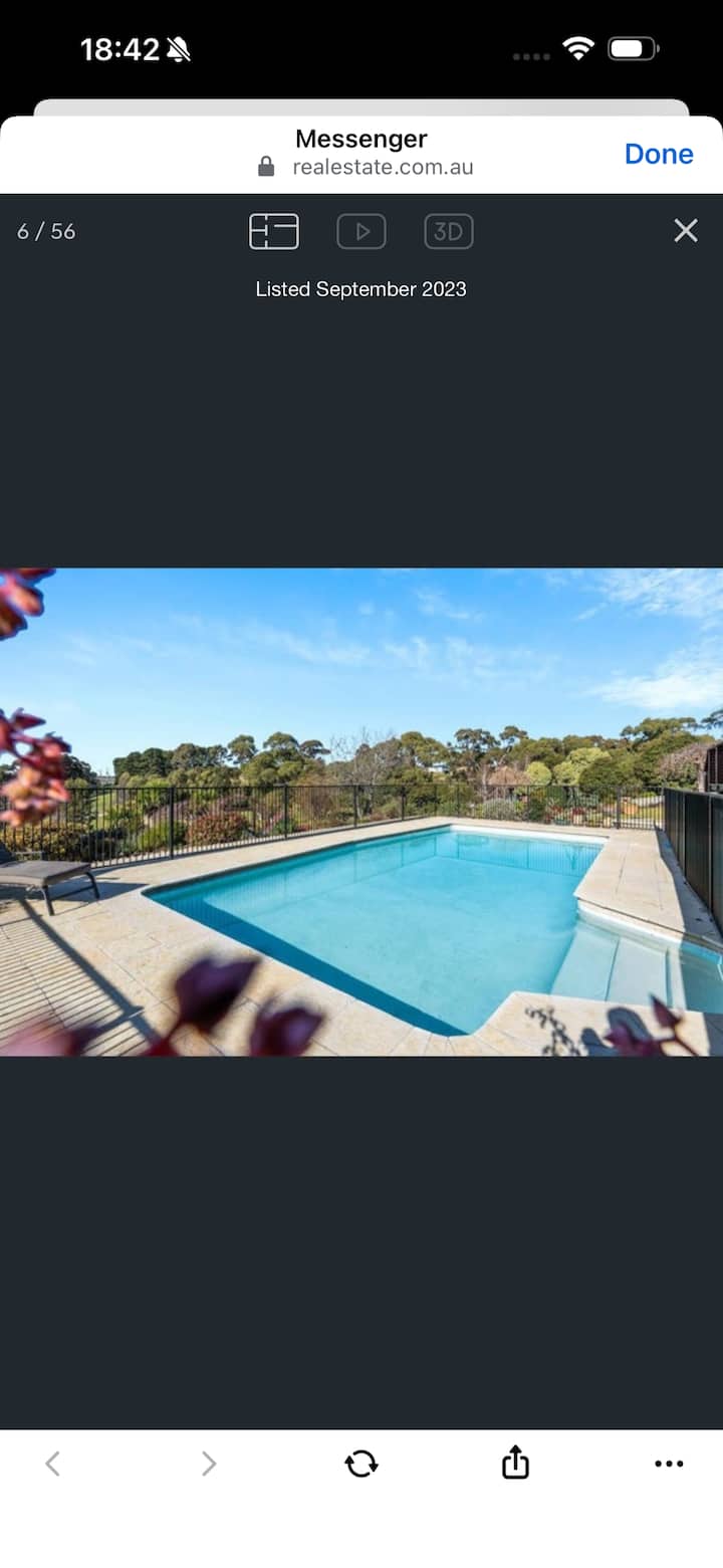 Luxury Pool Retreat On 5 Aces - Sunbury