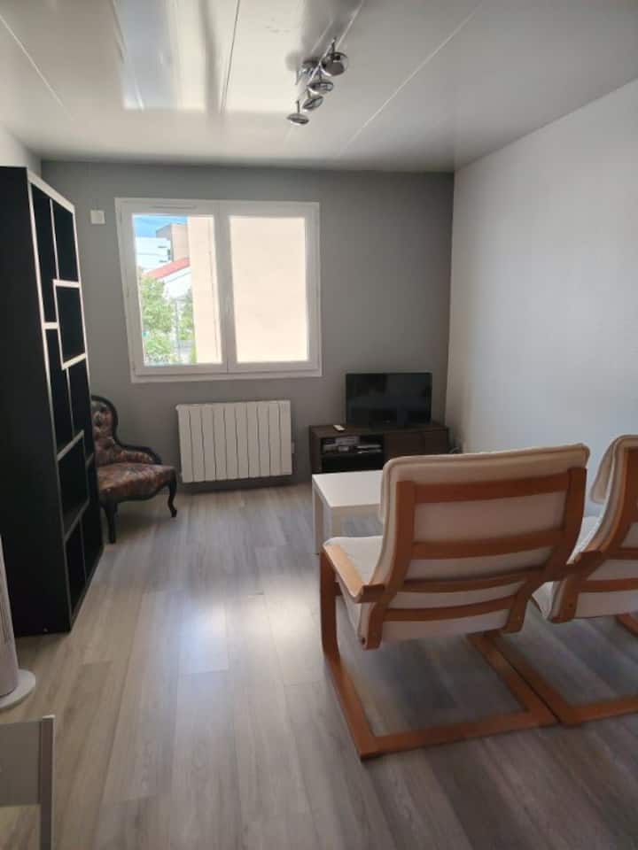Charmante Maison Individuelle Au Calme - Lons-le-Saunier
