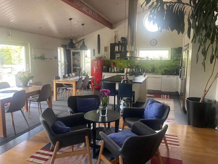 Villa I Torslanda - Andalen , Nära Till Eget Bad - Hönö
