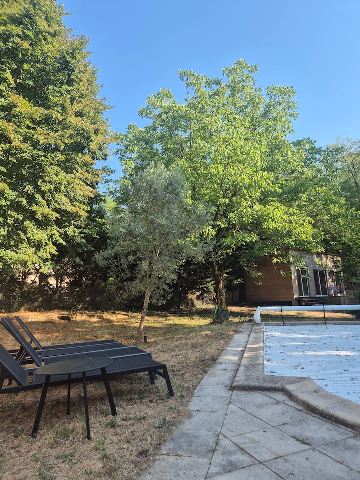 Maison Proche Brive Centre - Calme Total - Brive-la-Gaillarde