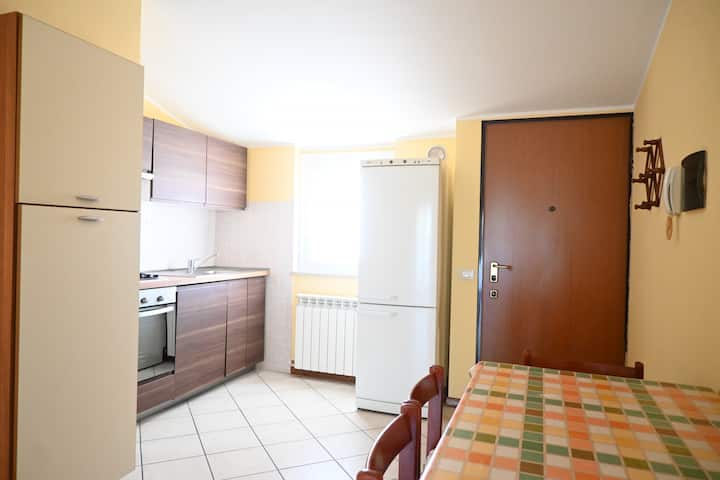 F016 - Fano, Comfortable Apartment Near The Sea - Fano