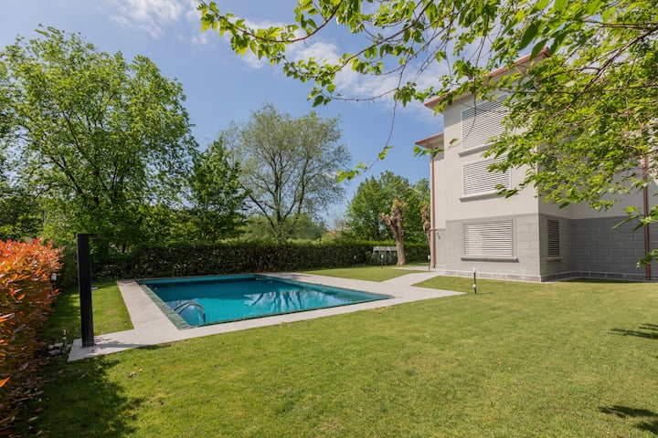 Villa Caterina Apartment 3, Con Giardino E Piscina - Desenzano del Garda