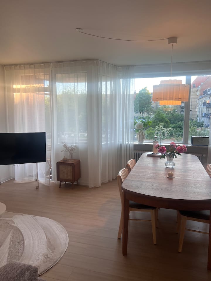 Rolig Lejlighed På Eftertragtede Trøjborg I Aarhus - Aarhus