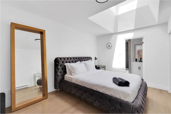Premium 1br Barrie Stay In The Heart Of Downtown - Barrie