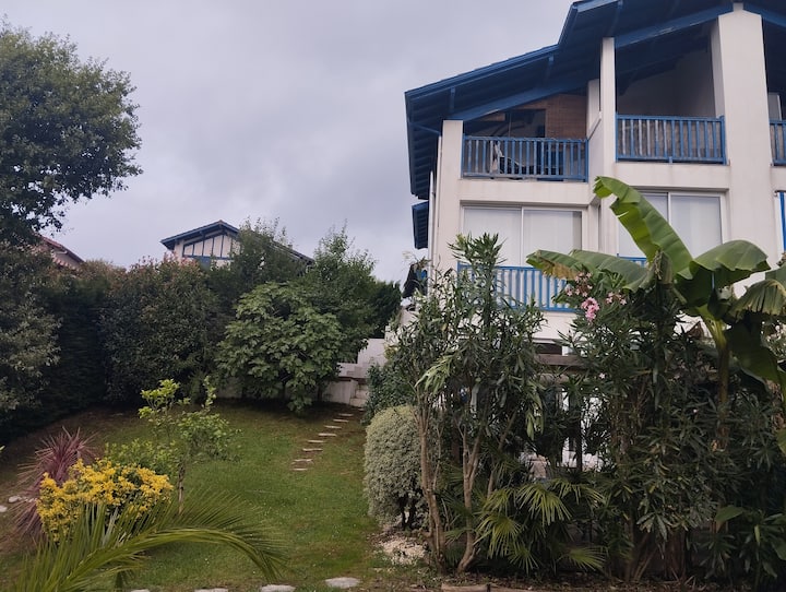 Maison Avec Jardin à 10 Min De La Plage De Socoa - Hendaye