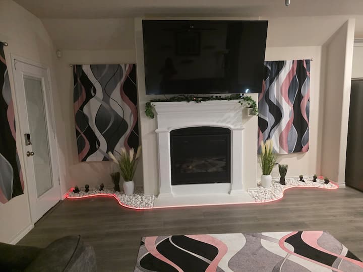 4-br Home W/fireplace & Game Room / Entire House - Rockwall, TX