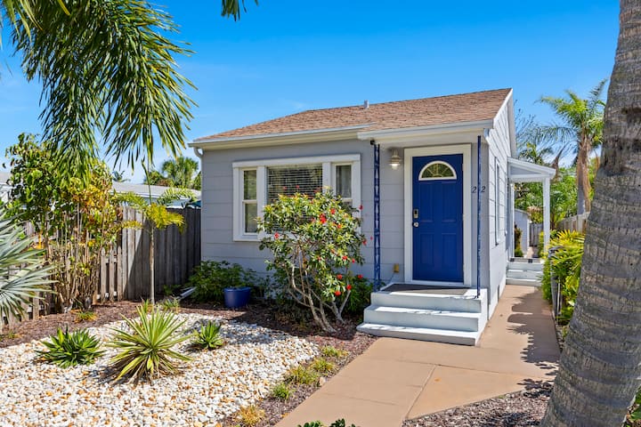 Lake Worth - Ocean Breeze Studio - Lake Worth, FL