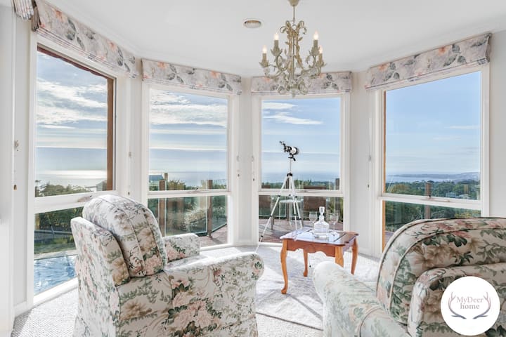 Panoramic Bayview Home | Pool & Spacious Yard - Red Hill