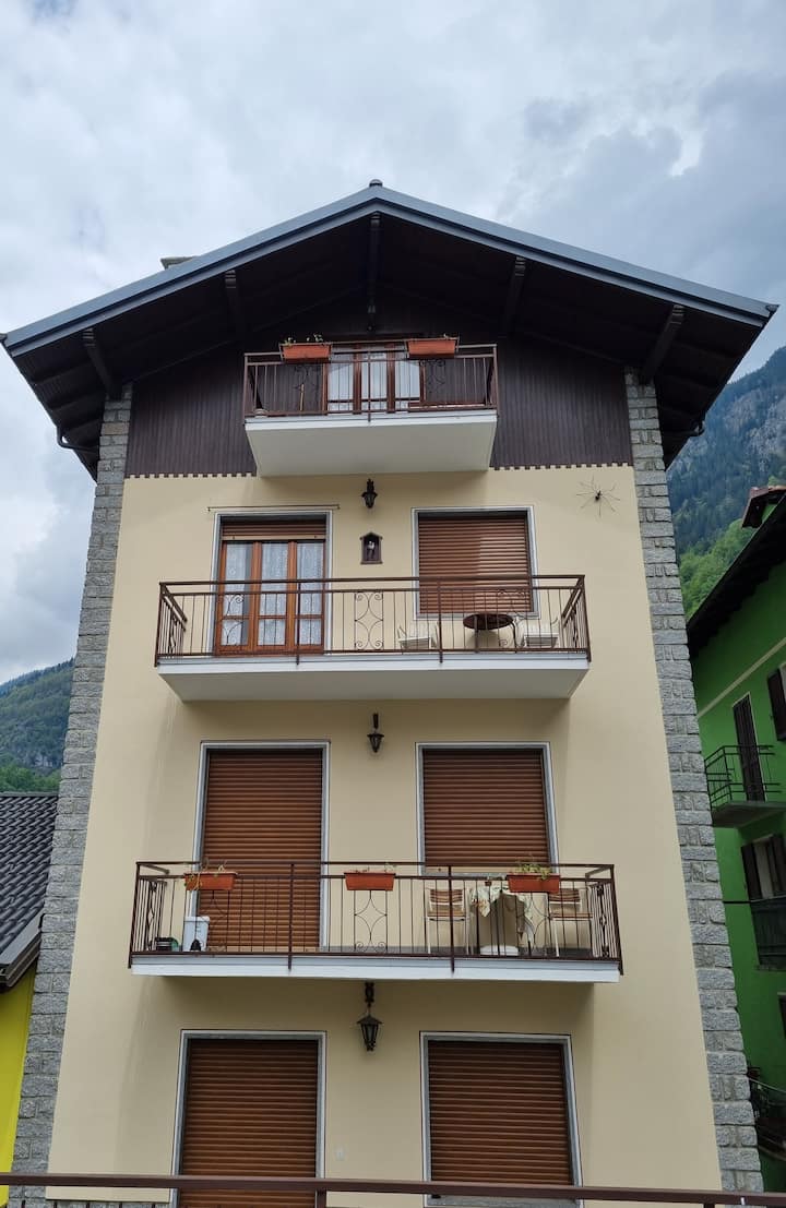 Casa Vacanze Melchiorre
Comune Di Baceno - Santa Maria Maggiore