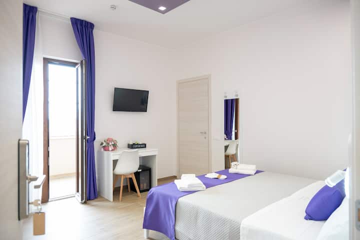 Ametista Camera Tripla Comfort Con Bagno Privato - Pulsano